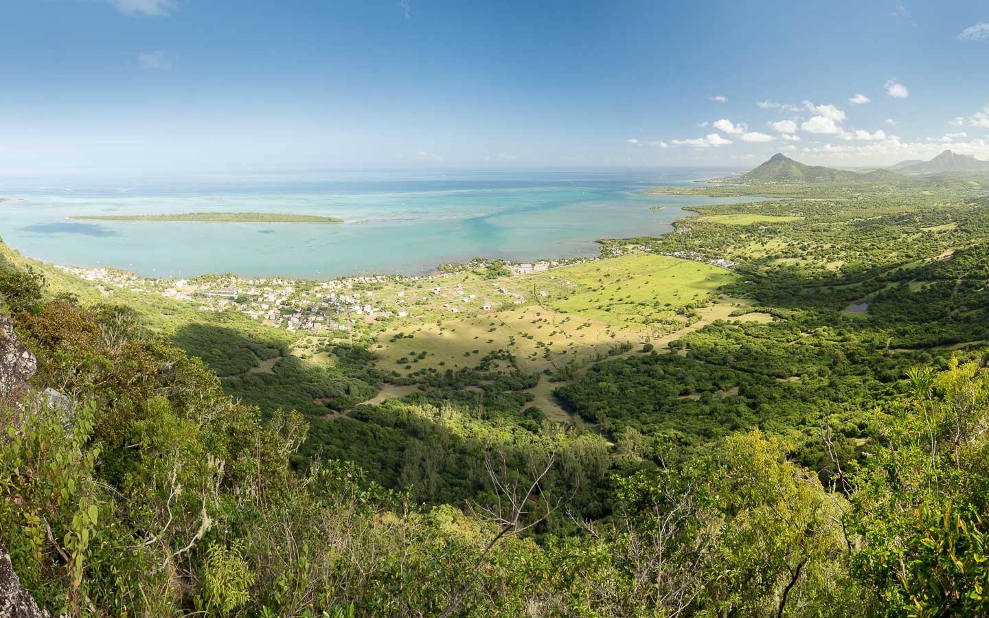 Ebony Forest - Mauritius Now (FR)
