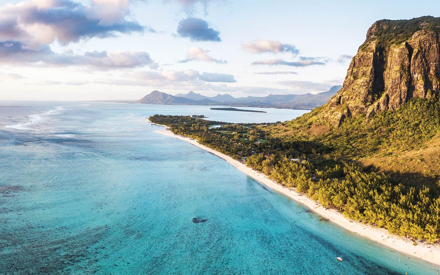 La plage du Morne - Mauritius Now (FR)