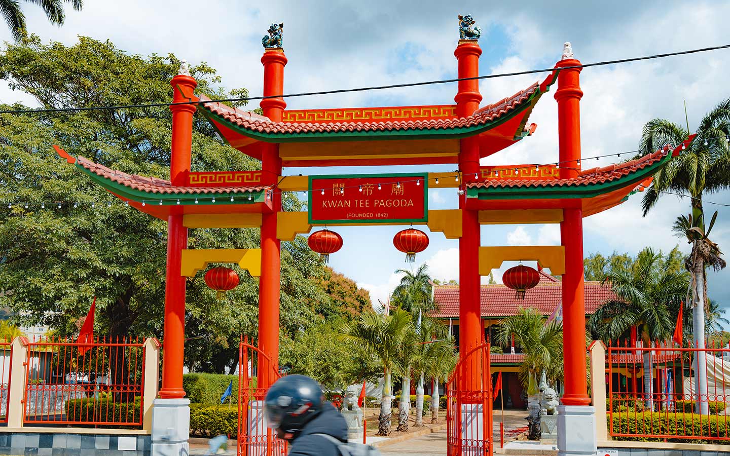 Pagode Kwan Tee - Mauritius Now (FR)